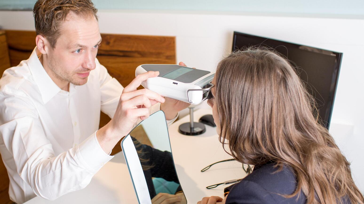 Does Your Pupillary Distance Need to Be Exact? | Yesglasses