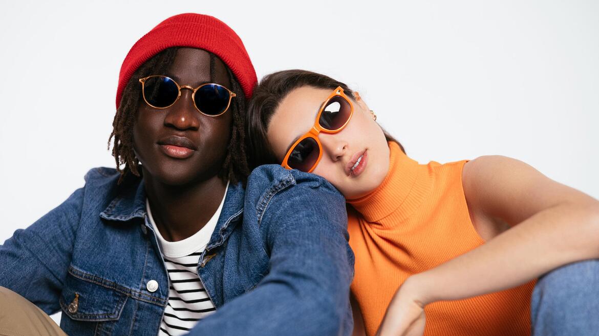 How to Coordinate Eyewear as a Couple | Yesglasses
